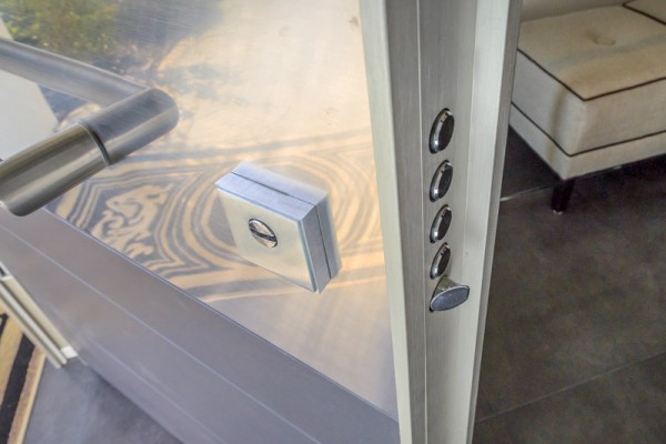 7 Tips for Choosing a New Front Door – Safety & Security