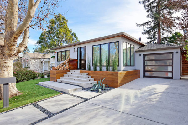 Modern Design Maximizes Space, Natural Light | ECDS