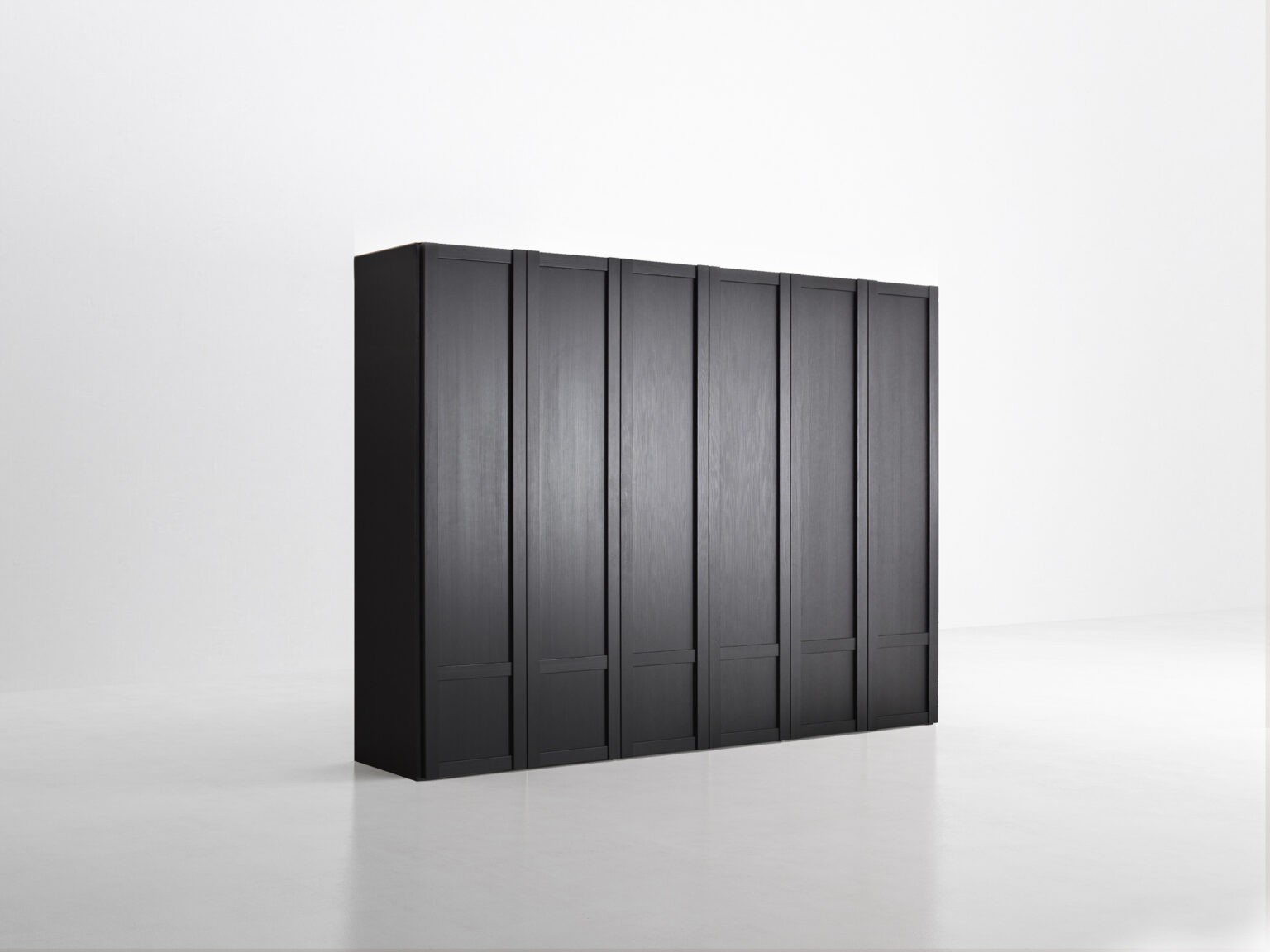 Modern Closets – Verona | European Cabinets & Design Studios