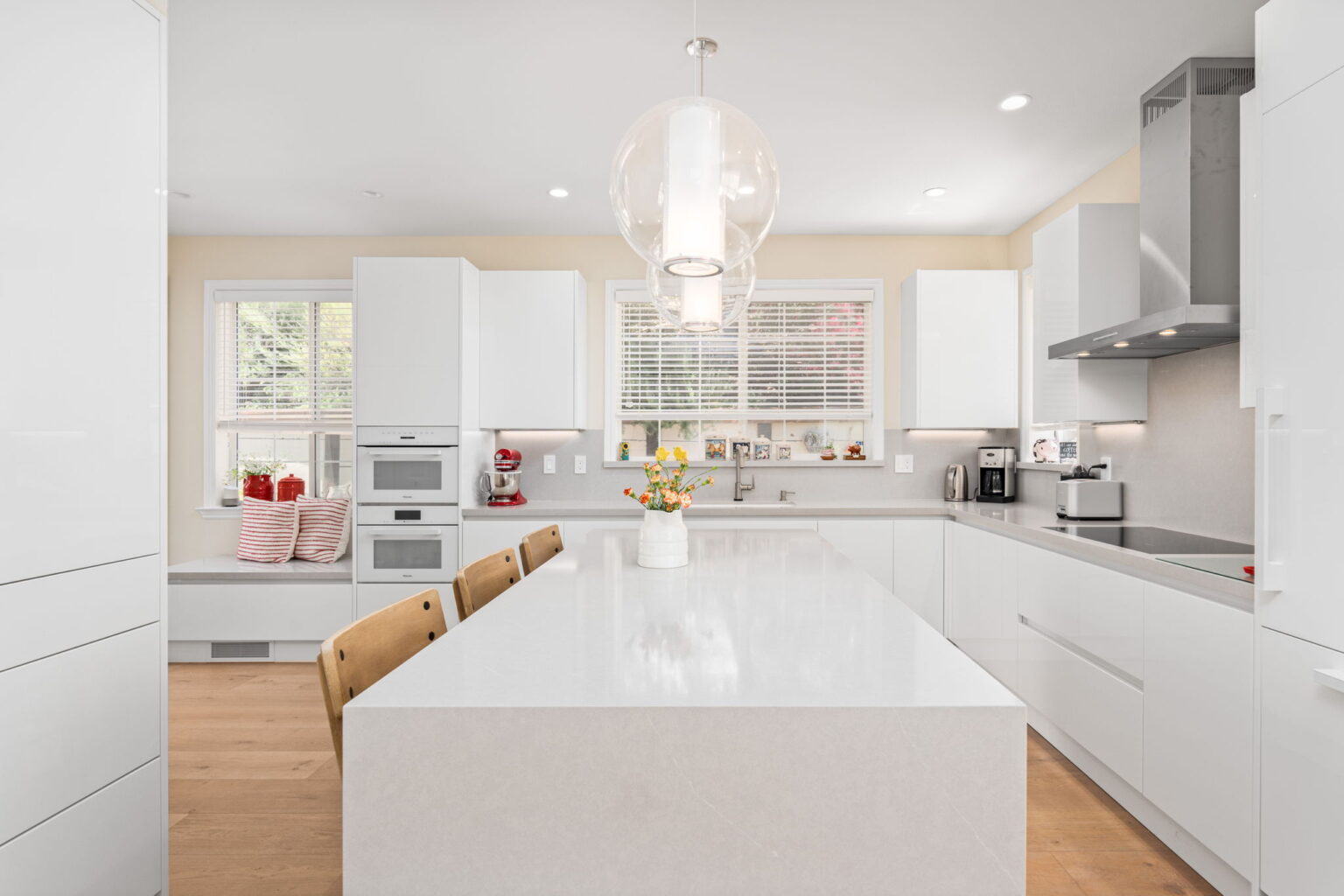 Top 10 Modern Kitchen Trends to Watch in 2025 and Beyond